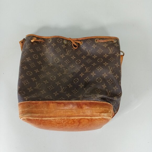 Louis Vuitton | Bags | Louis Vuitton Large Tote Bag | Poshmark